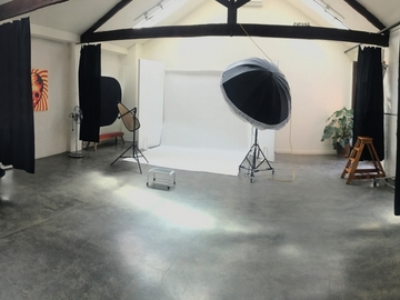 Multi Purpose Film & Photo space with Excellent Natural Light | Skoutli